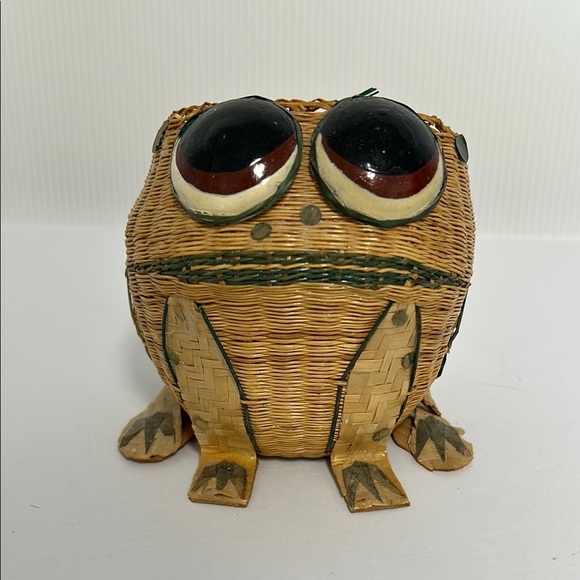 Vintage | Accents | Vintage Mcm Wicker Frog Woven Planter Basket ...